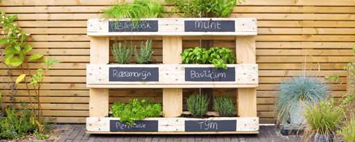 Zelf een verticale kruidentuin maken in 5 stappen (video) | a.s.r ...